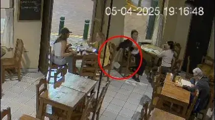 INTERVIENEN A DOS MUJERES QUE FUERON CAPTADAS INTENTANDO ROBAR CARTERA ...